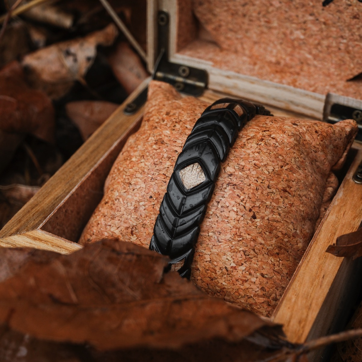 Prelude (Koa/Black) | Holzkern Wood Watches