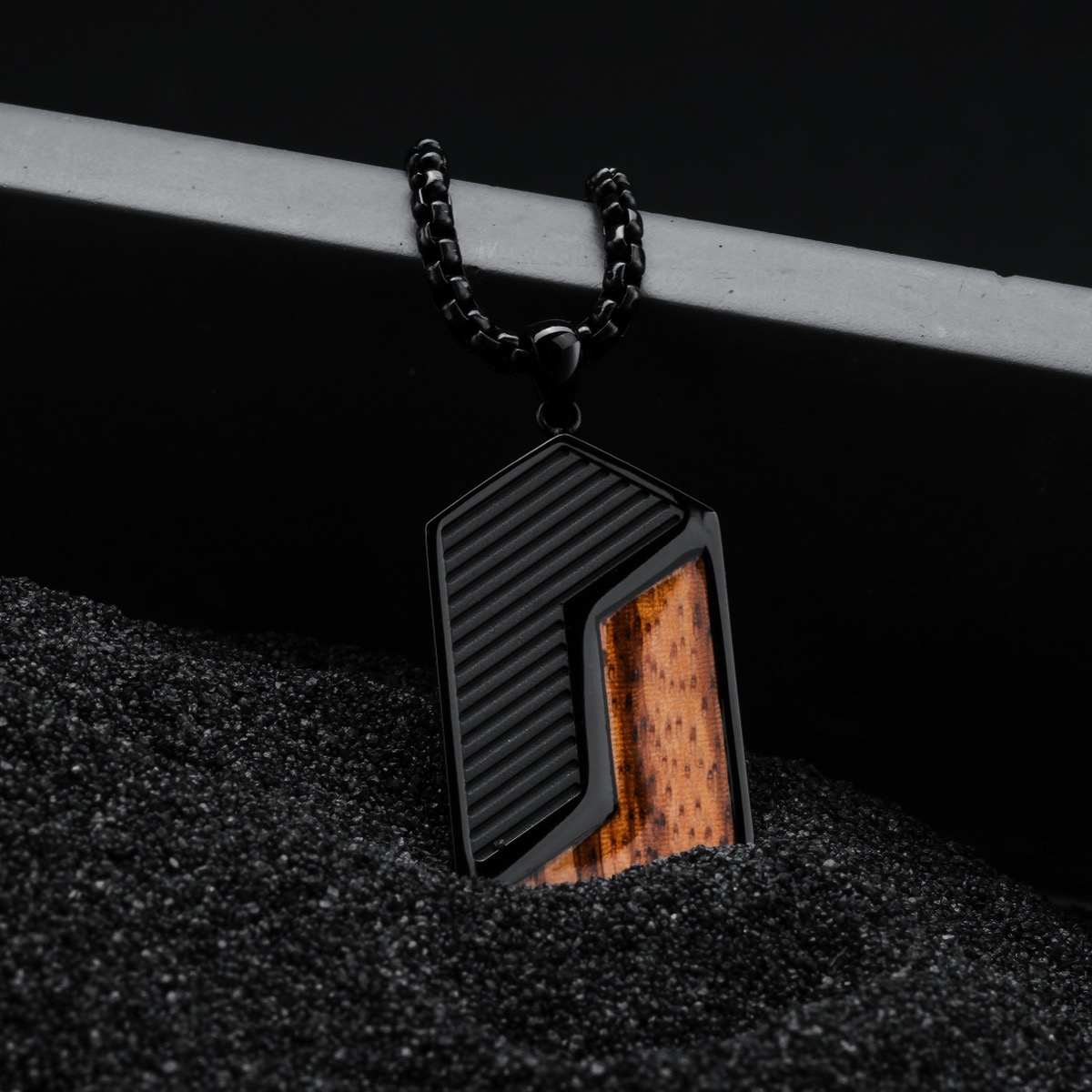 Zigzag Necklace (Zebrawood/Black) | Holzkern