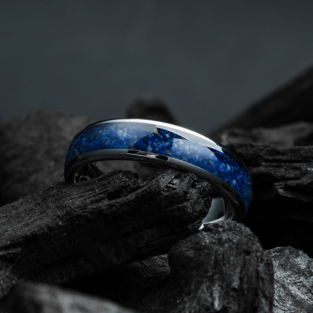 Sumo Ring (Lapis lazuli/Tungsten) | Holzkern